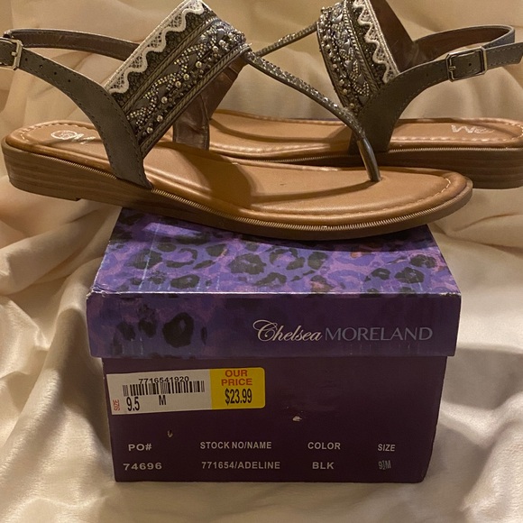 Chelsea Moreland | Shoes | Chelsea Moreland Womens Gray Sandals | Poshmark